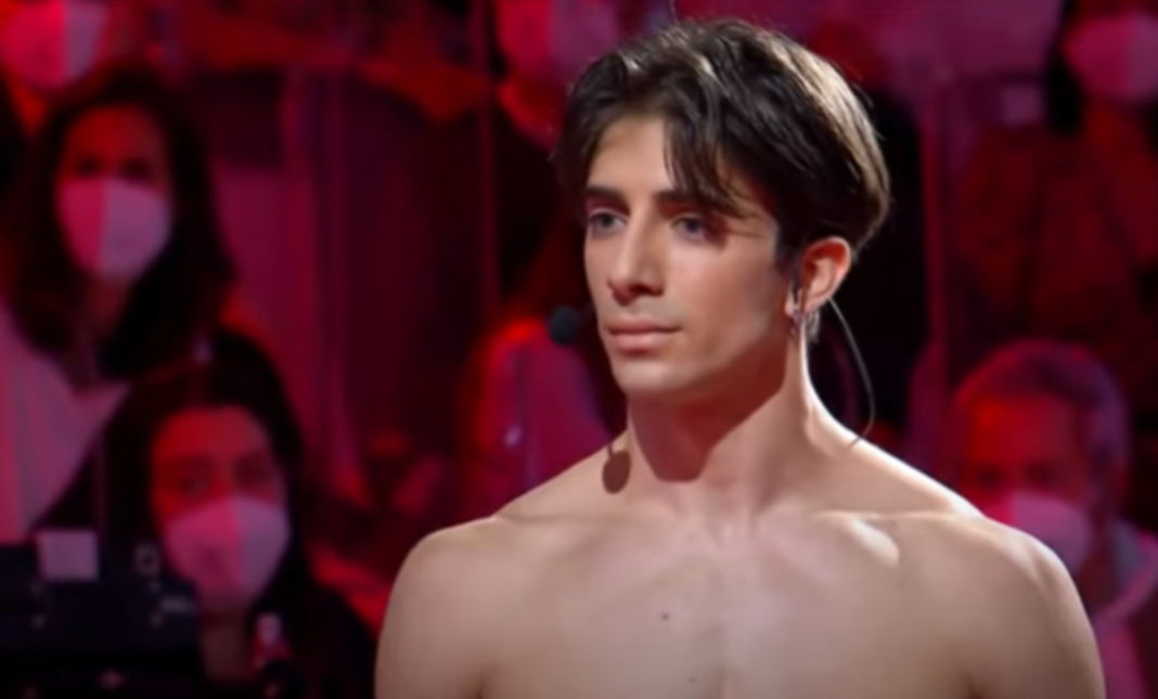 Alessandro Cavallo si Amici 20: da Domenica Live alla scuola di Maria