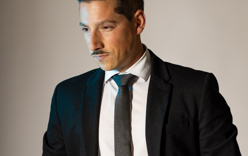 Abbiamo trovato il sosia di Francesco Gabbani: impressionante! - ZON